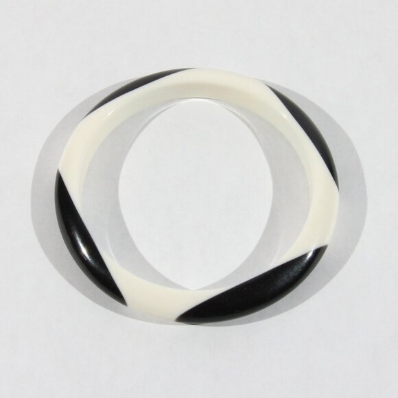 Jewelry | Vintage Black And White Bangle Bracelet | Poshmark